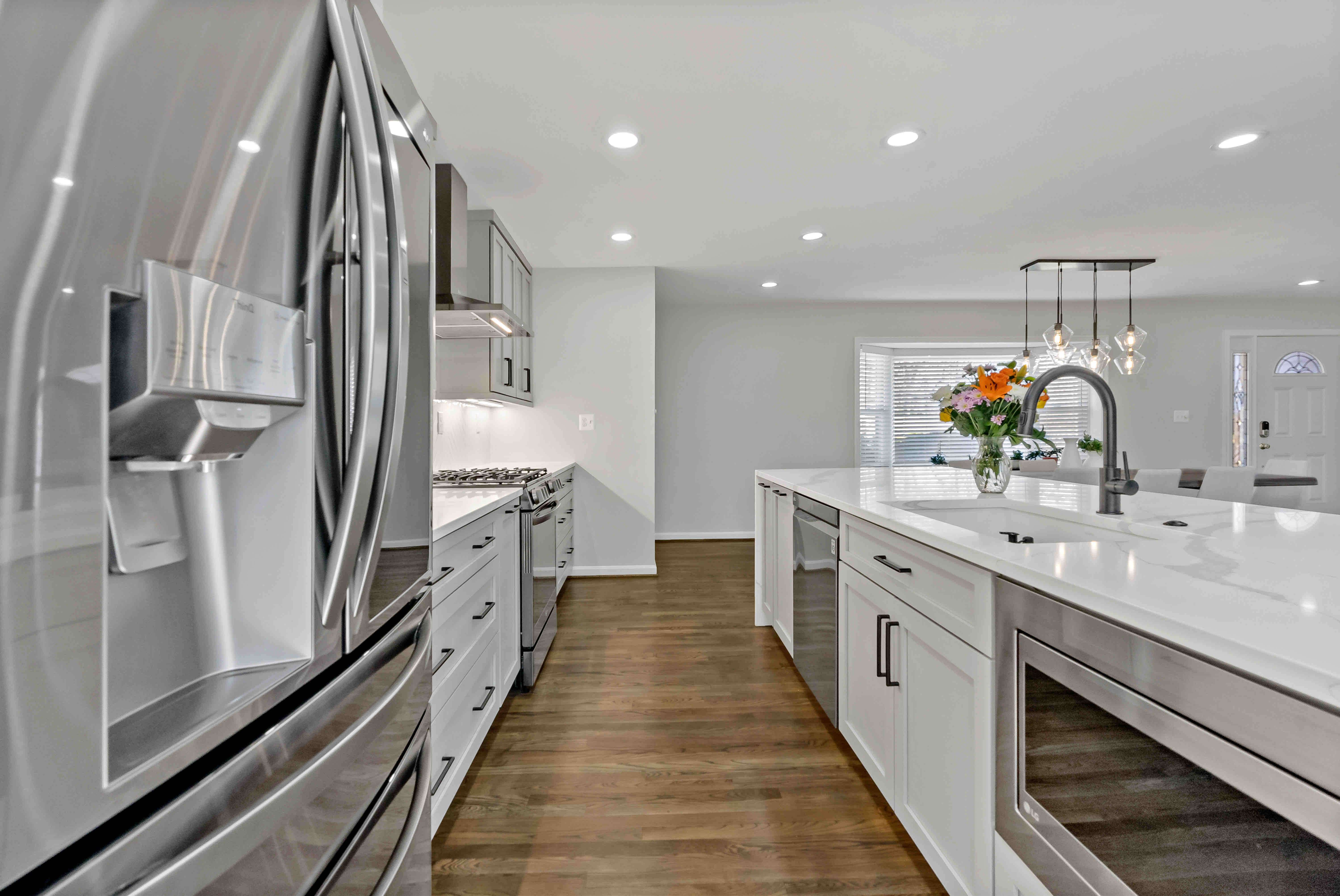 Gorgeous Contemporary Interior Remodel for Vienna Home